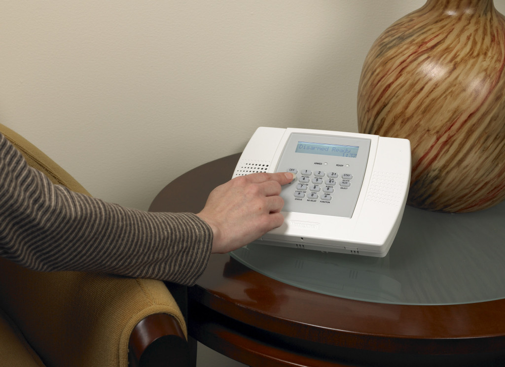 LYNX-Plus_tabletop - JTECH SECURITY SYSTEMS